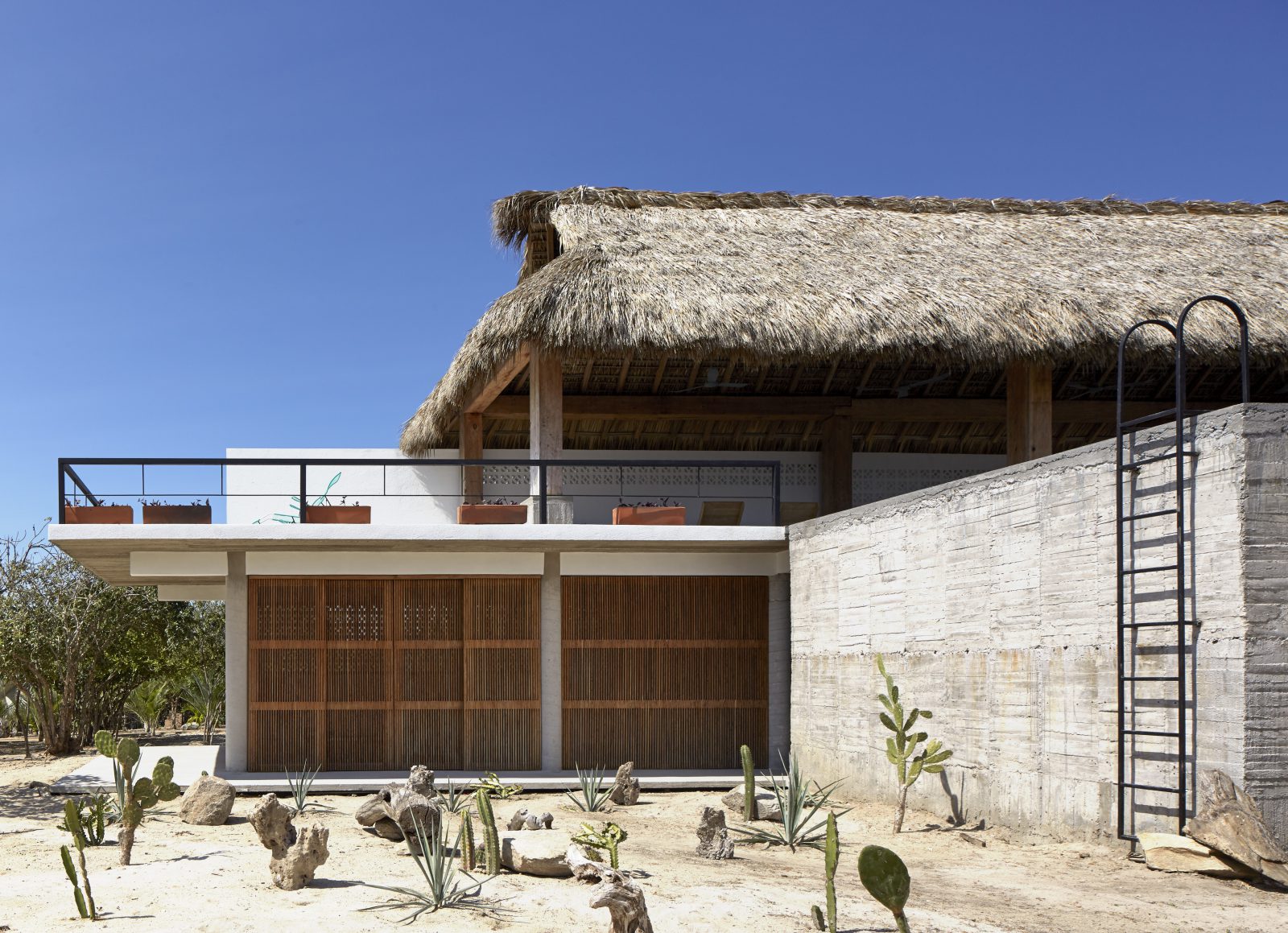 Home Highlight: Casa Cal - InMexico