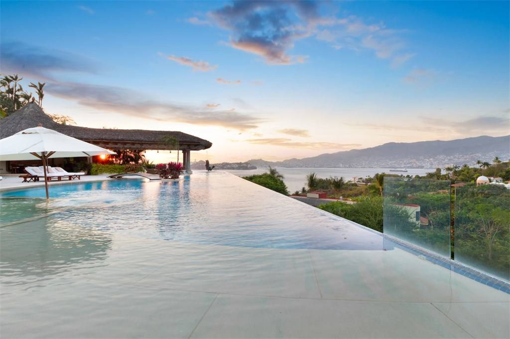 On The Market: Villa Sábalo - InMexico